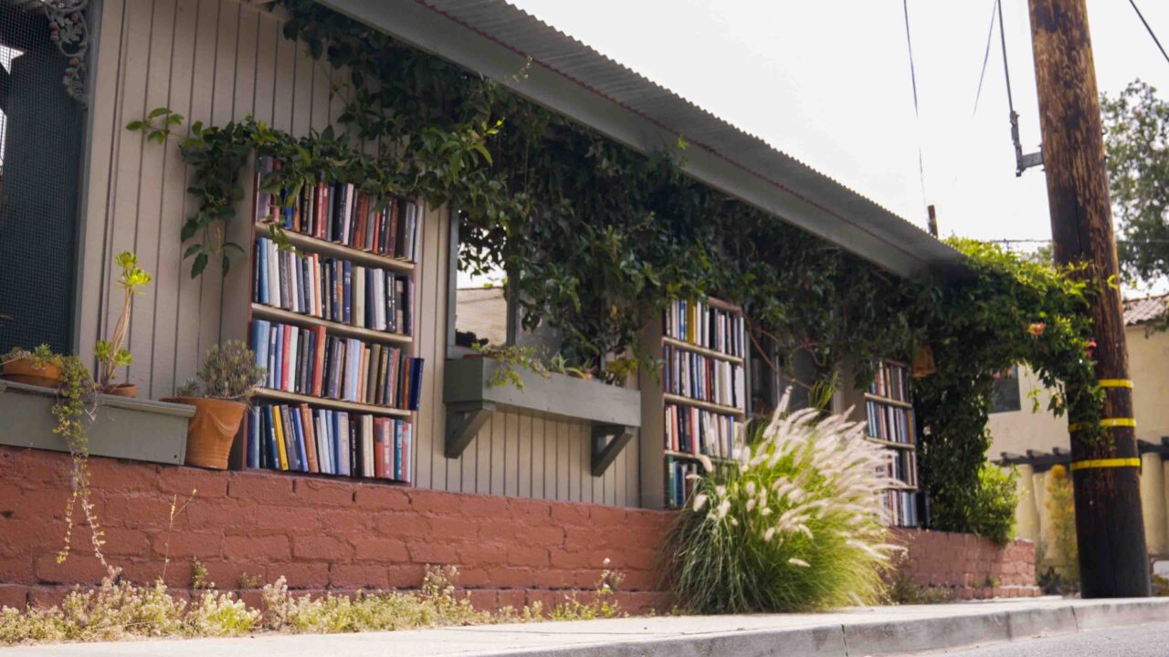 Watch Eat Play Stay on the Very Local app